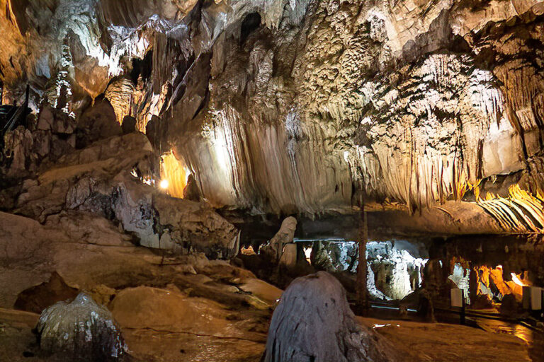 【Review】Deer and Lang Caves in Gunung Mulu National Park Malaysia - The ...